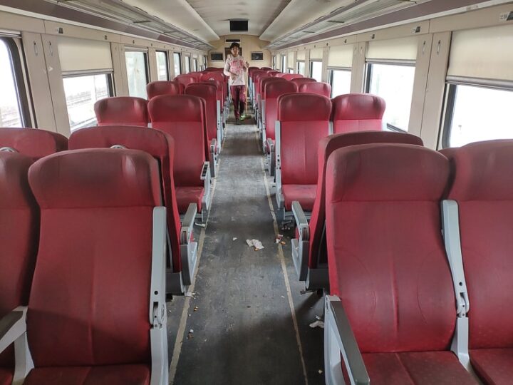 Traveling Through Iraq With The Local Train From Basra to Baghdad ...