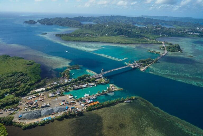 Why You Should Take Scenic Flight Over The Rock Islands In Palau. A ...