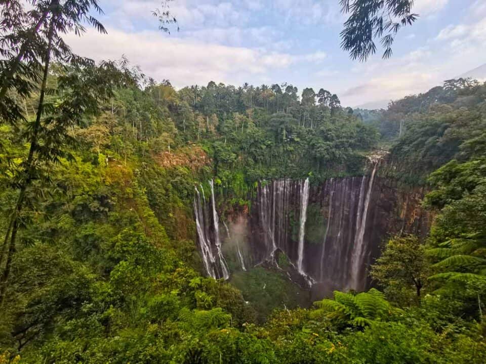 Tumpak Sewu Waterfall, Indonesia | Thousand Falls Travel Guide ...